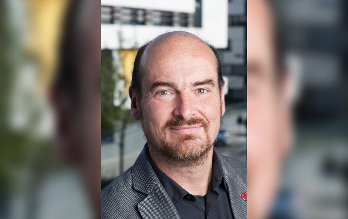 Monash experts lead the charge in strengthening VCE maths exams - Science